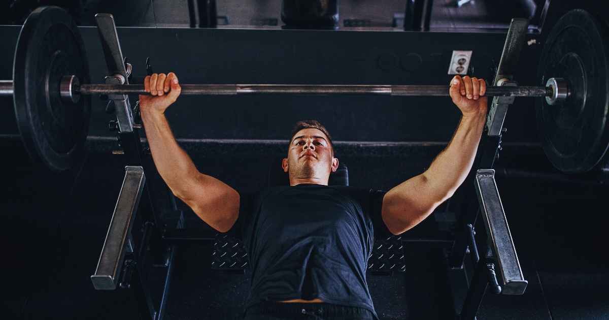 Bench Press vs Push-Ups - Constant Reps